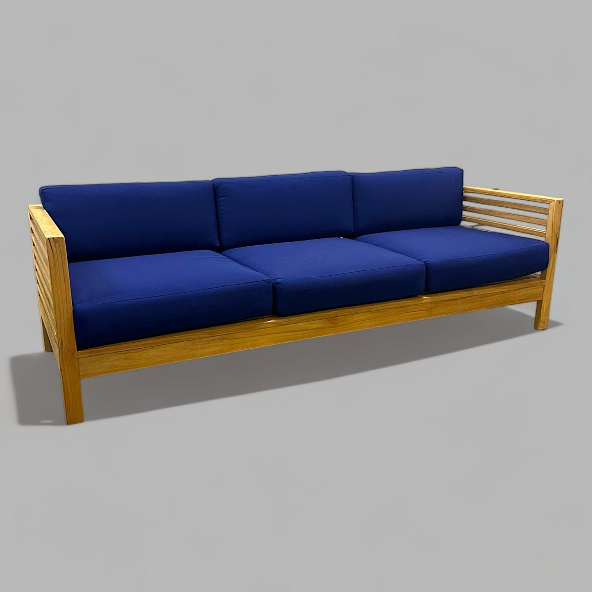 Stylish Summer Sofa for Outdoor Comfort – Hawaiian Discovery Furniture